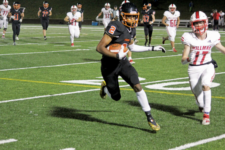 Tigers stay unbeaten winning 24-13, play Hutchinson next | News, Sports ...